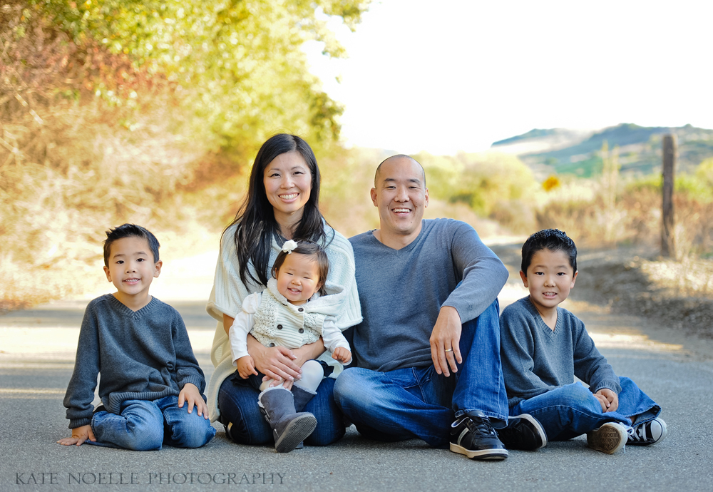 The Matsuda Family Holiday Portraits - Kate Noelle Photography Blog